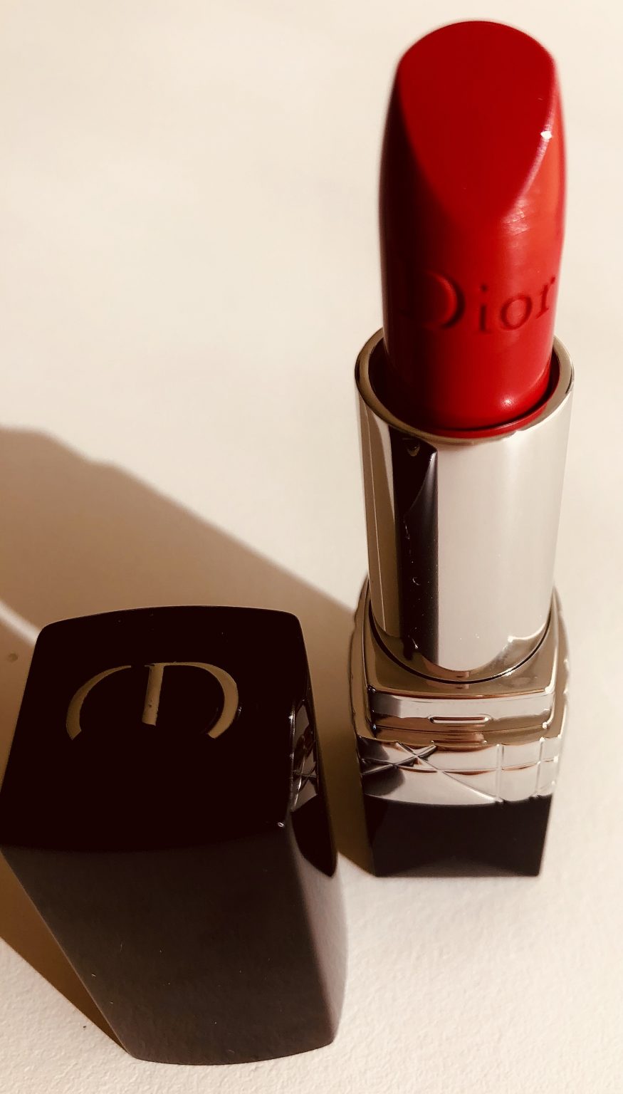 Lápiz de labios Rouge Dior 999. | Histéresis Magazine